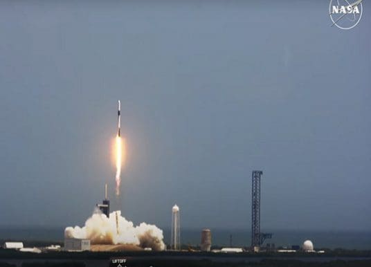 NASA, SpaceX Launch Solar Arrays, Cargo to Space Station